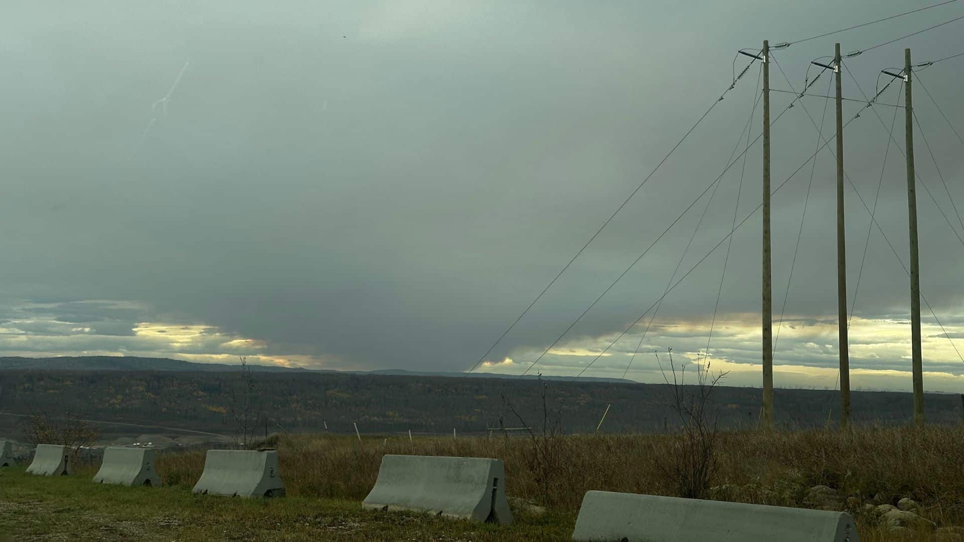 Mount Wartenbe wildfire remains out of control at 960 hectares