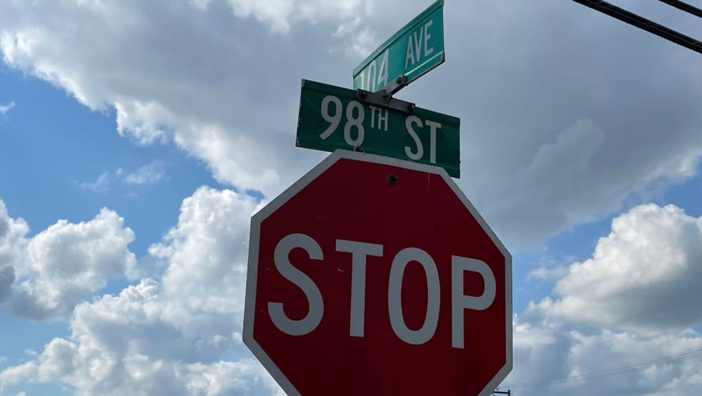 Council awards tender contract for 104 Avenue sidewalks and streetlights