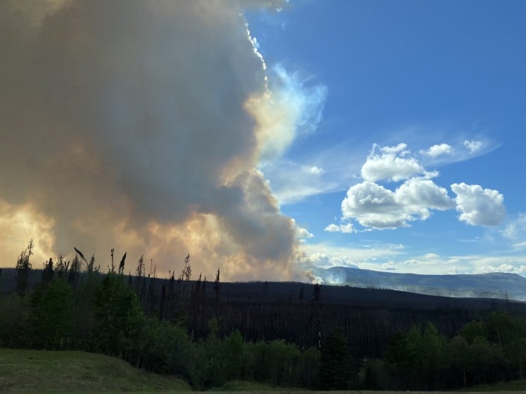 Pocket Knife Creek wildfire 'being held' as Summit Lake fire shrinks