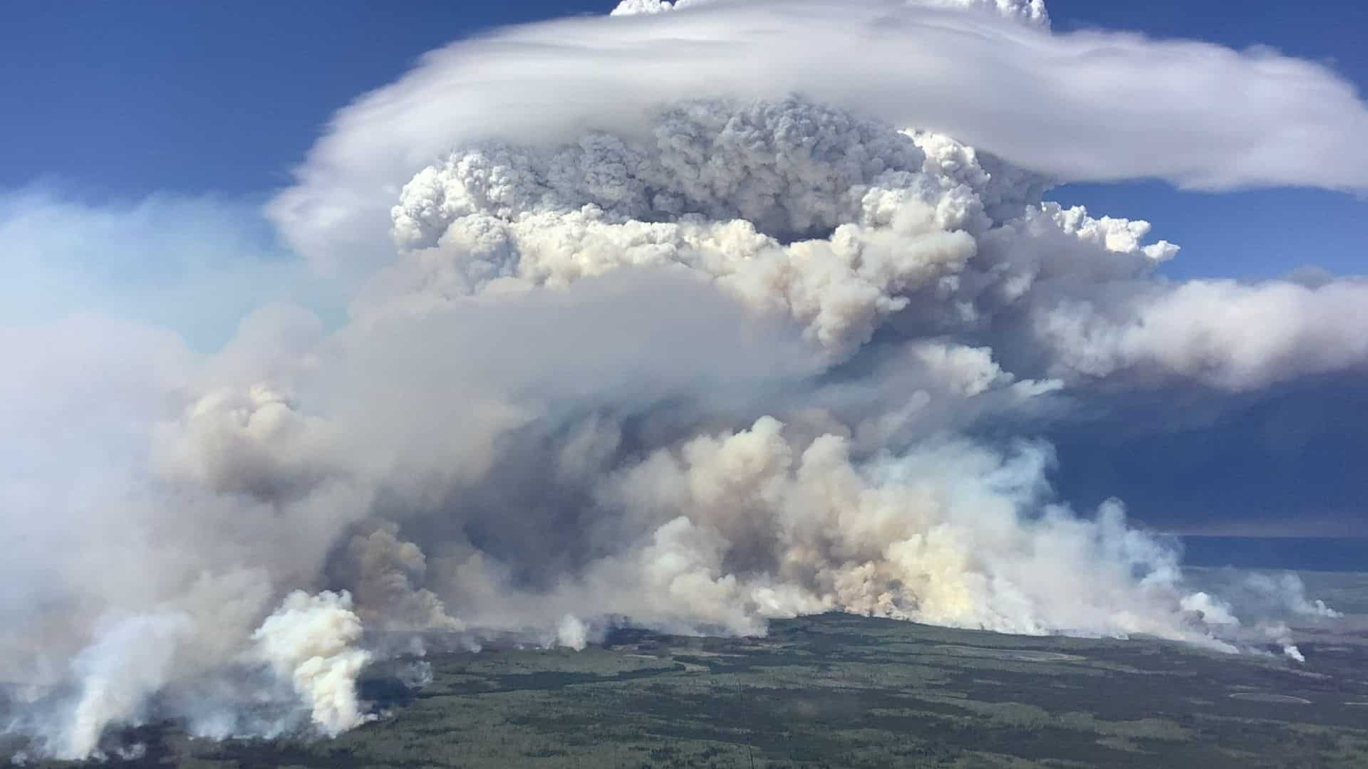 Several wildfires in northeast B.C. grow, two others extinguished