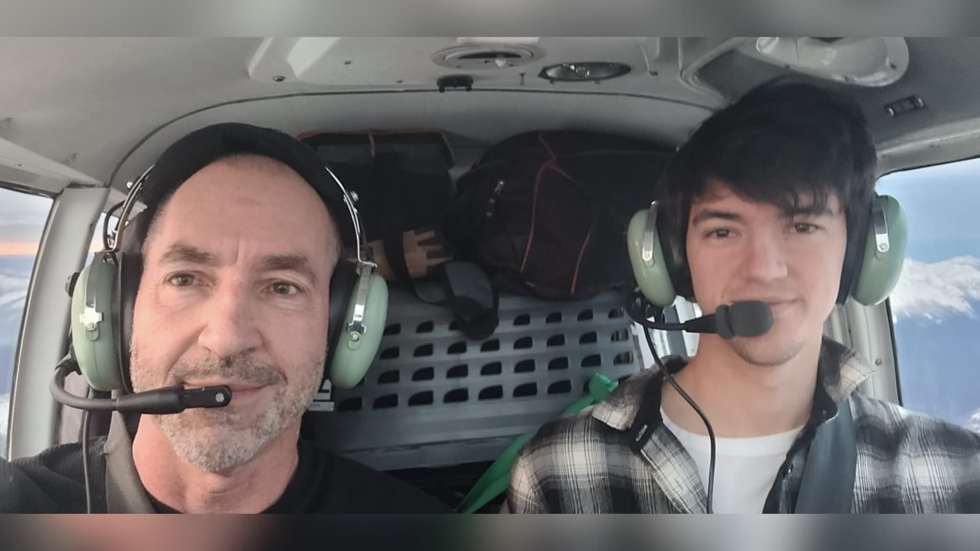 Canadian Wings of Rescue delivers 12 cats from FSJ to Victoria