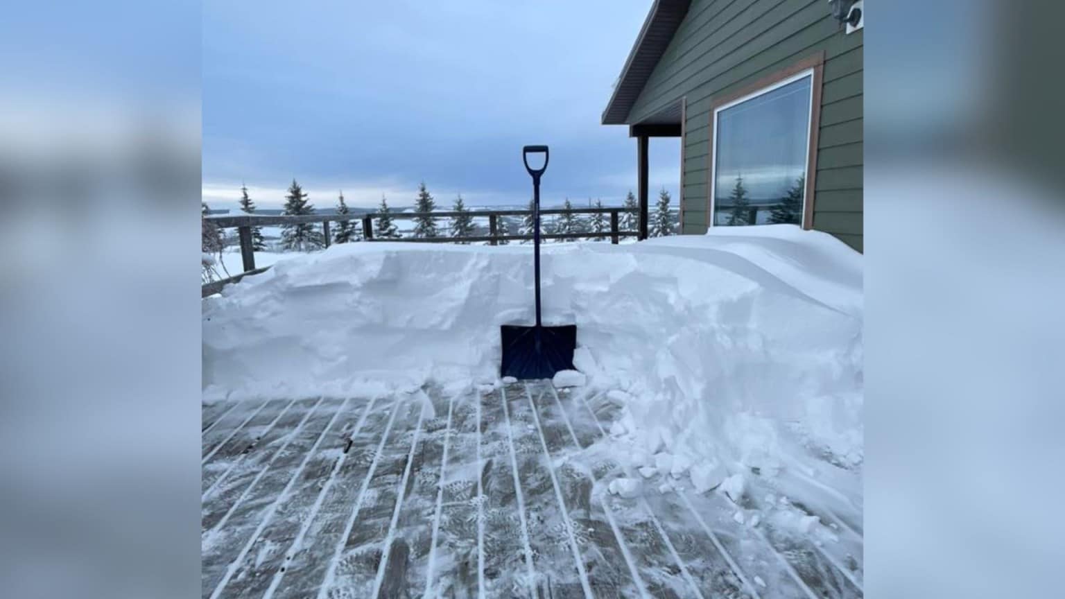 Environment Canada issues snowfall warning for Peace on Jan 1st